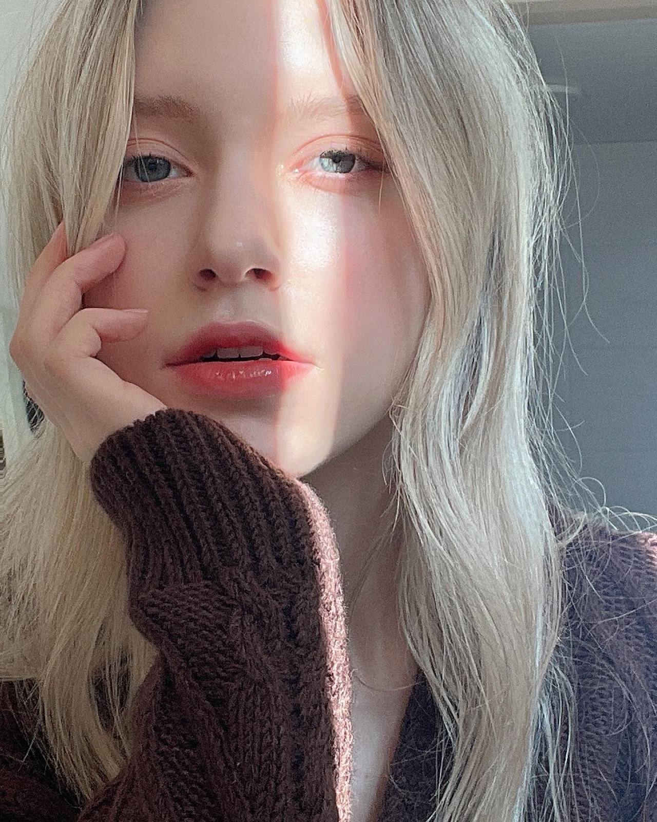 Adorable Selfie By Alina Ji Ig Akotjk Ig2 Alina Ji Porcelain