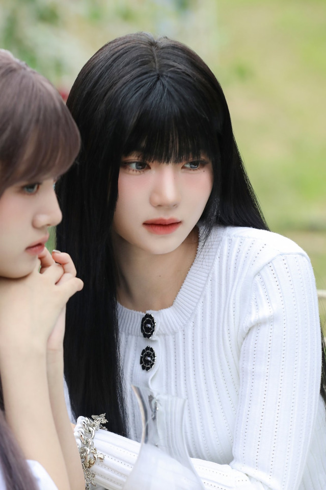 ISA (STAYC) - ''GPT'' MV BTS Pics – @korean-dreams-girls on Tumblr