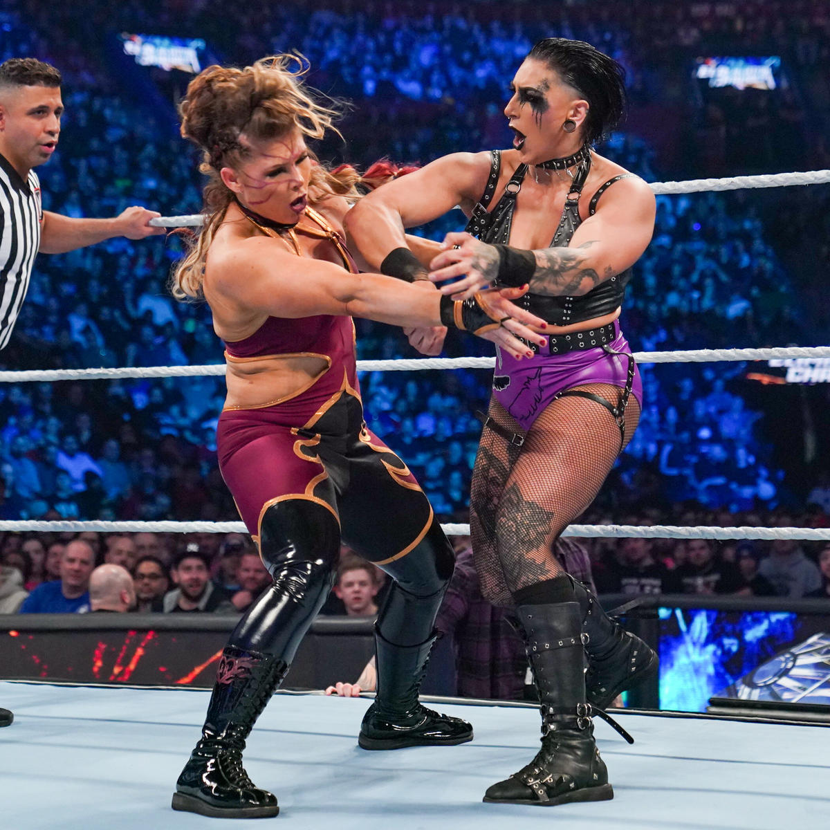 WWE Women 🎃, Beth Phoenix and Edge vs Rhea Ripley and Finn... WWE Women 🎃, Beth Phoenix and Edge vs Rhea Ripley and Finn...