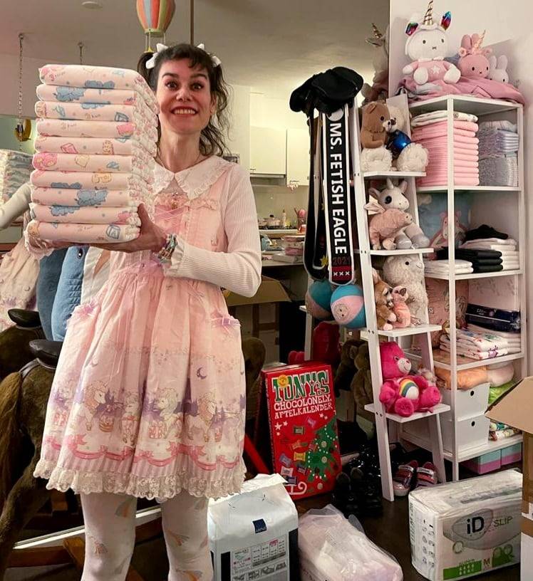 Emmas Blog — Woohoo I Got New Stash From Dutch Abdl Company
