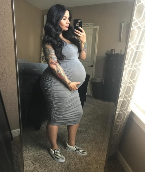 Jejakasiluman Its Huge Heavy Yummy N Sexy Love This Preggo Her Look Her Huge Preggo