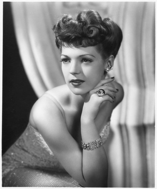 Anne Gwynne On Tumblr