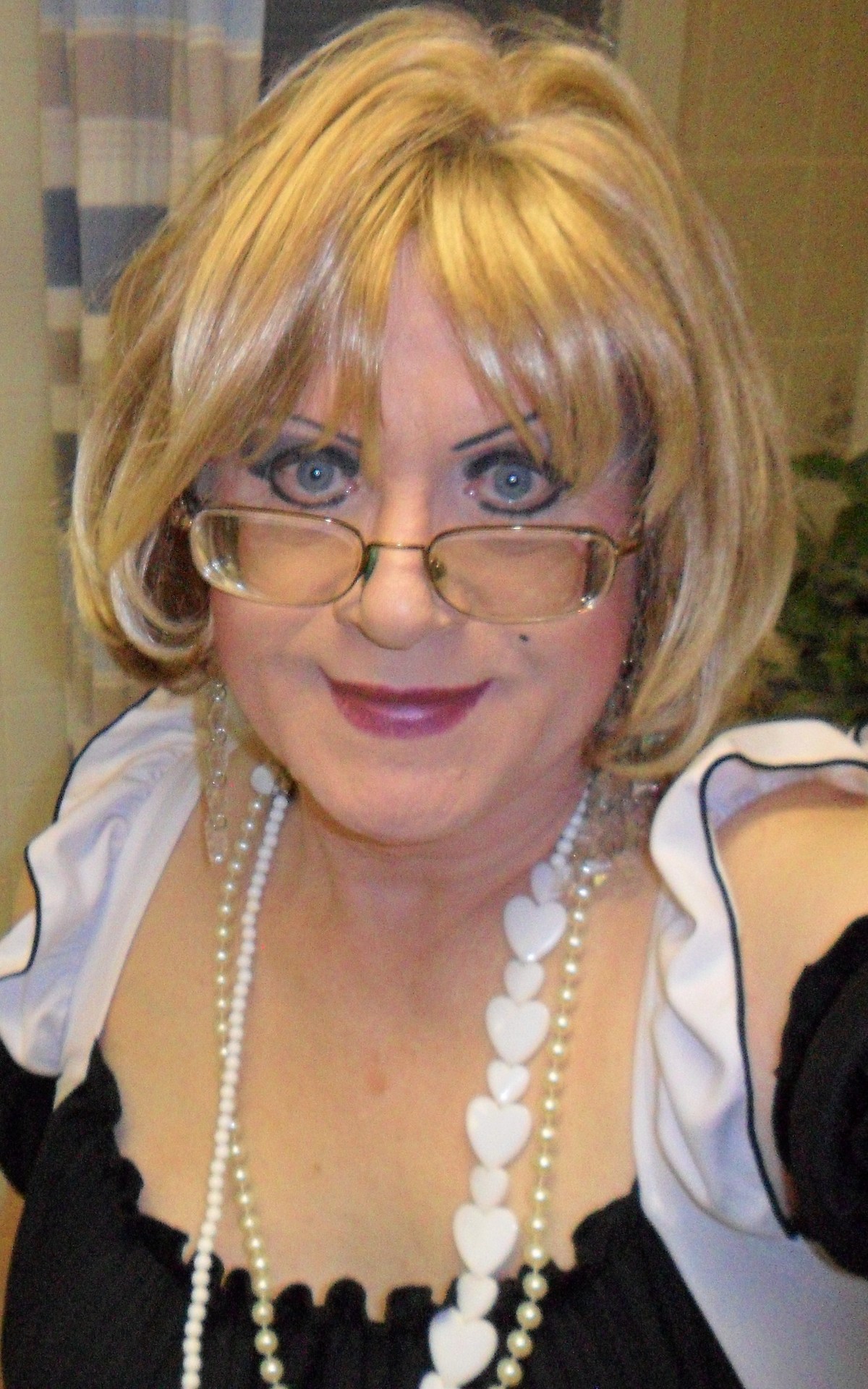 Ddkellysdaringdisguise Four French Maid Close Ups Taken Within A Half Hour In Different Rooms
