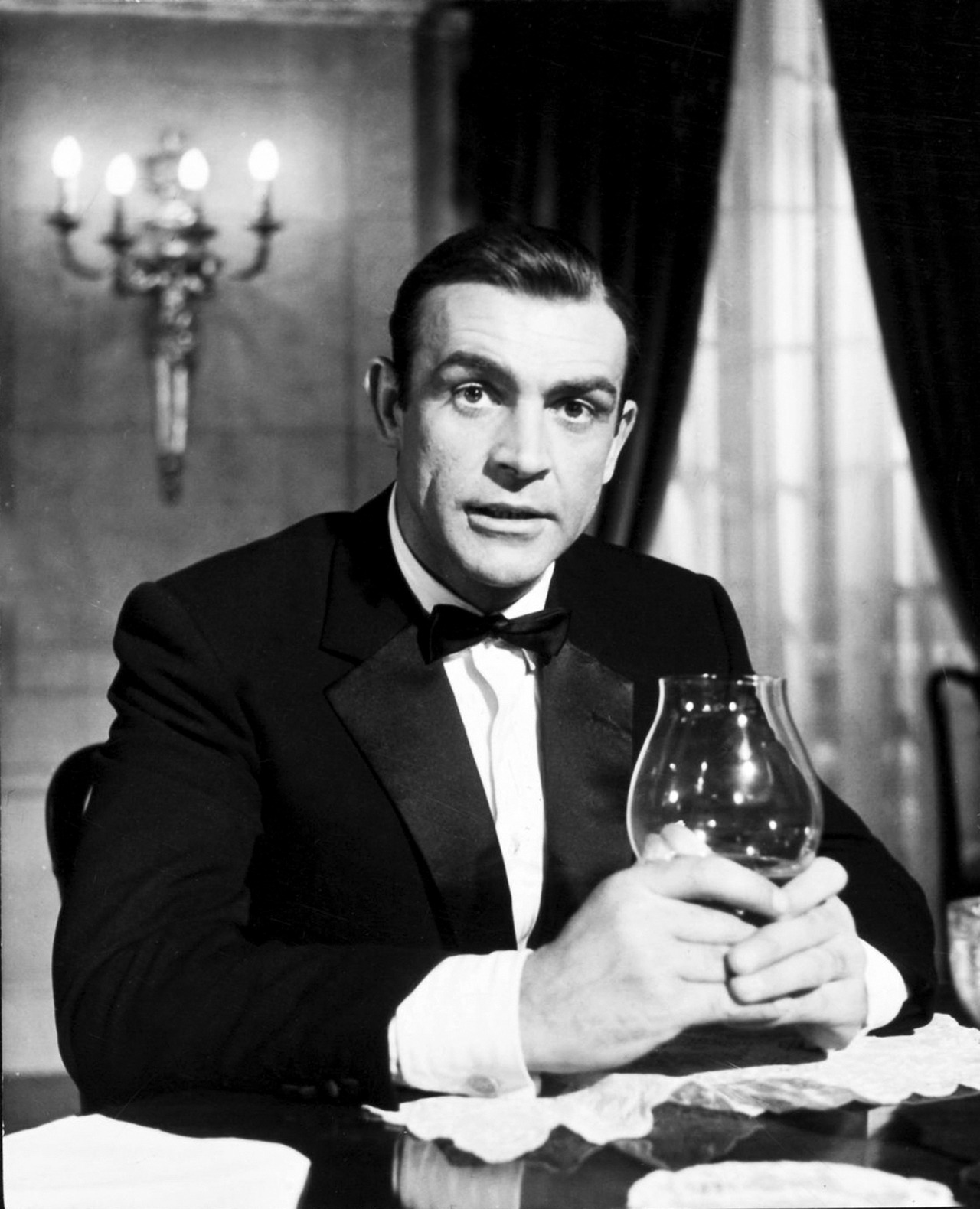 voxsartoria — The Infamous Notch. Sean Connery, 1964. voxsartoria — The Infamous Notch. Sean Connery, 1964.