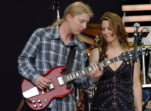Jimmy Macs — Susan Tedeschi And Derek Trucks