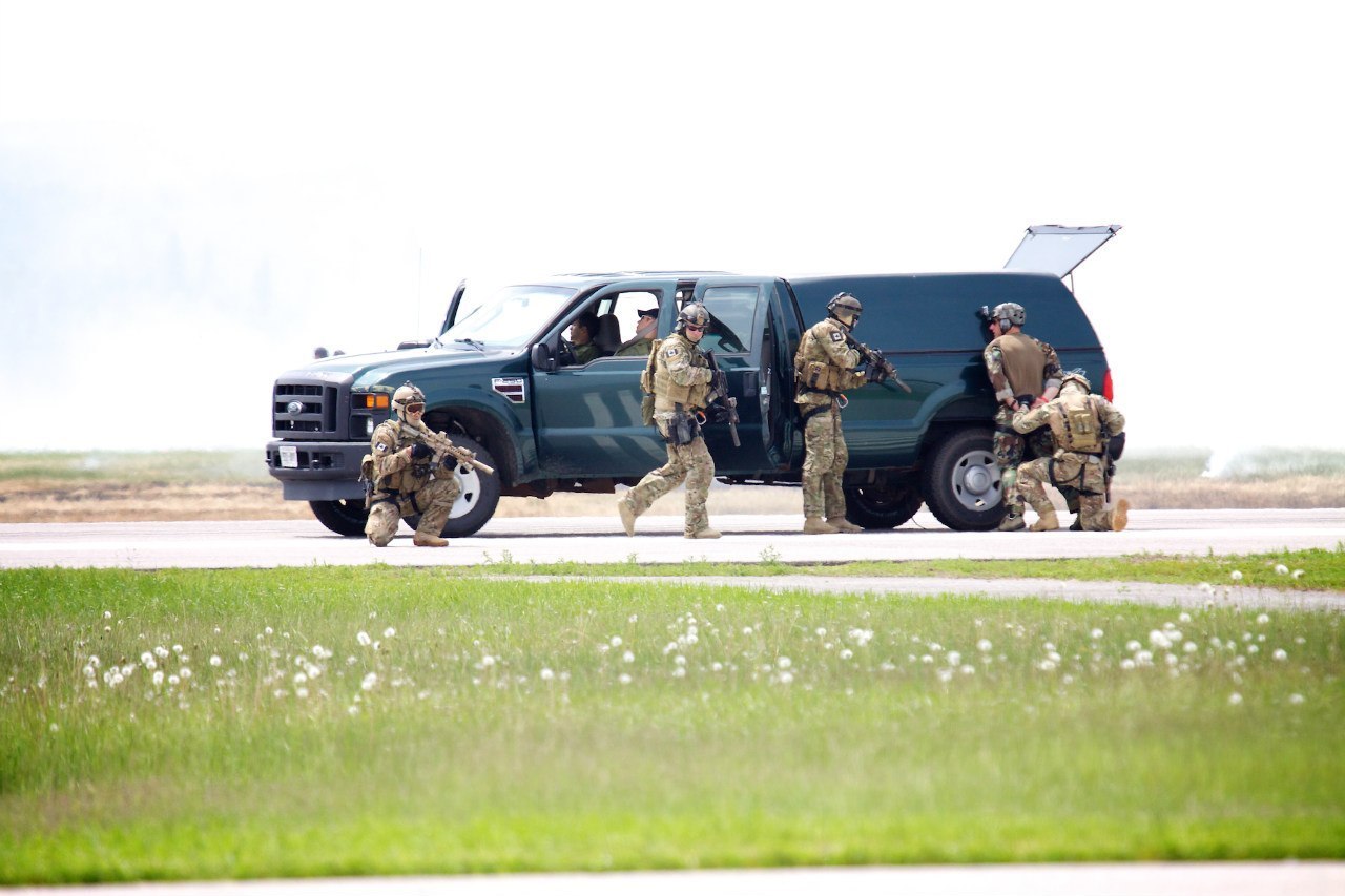 Canadian Special Operations Regiment (CSOR) - Be Swift and Painless Canadian Special Operations Regiment (CSOR) - Be Swift and Painless