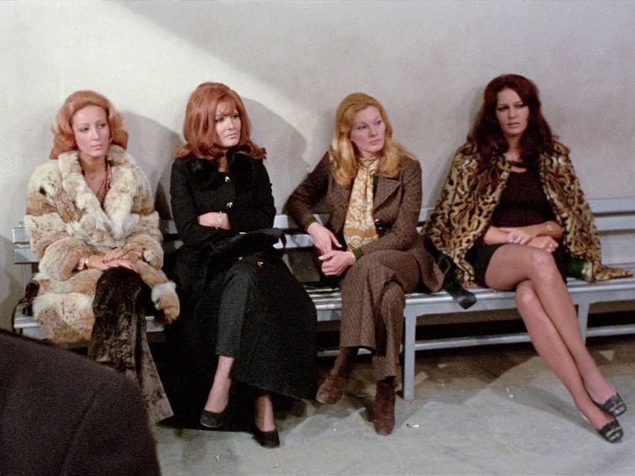 Milano Calibro 9 (1972) – @aloneandforsakenbyfateandbyman on Tumblr