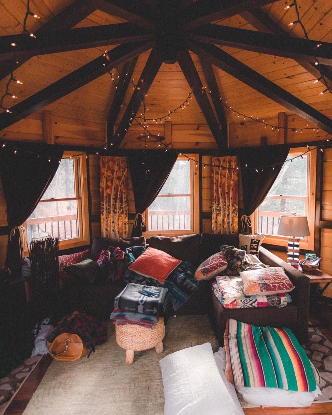 This Old Stomping Ground Wild Cabins Kyle Finn Dempsey