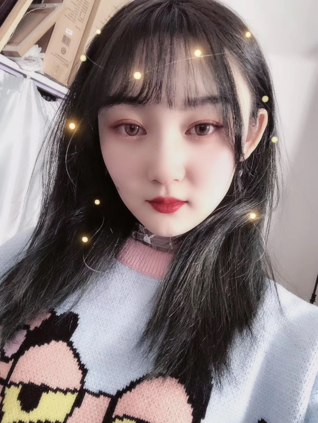 勾引到了心动女孩的老公~她老公被我调戏到鸡巴一跳一跳的,我还用手抓住勃起的鸡巴,然后装作无辜不小心,用
