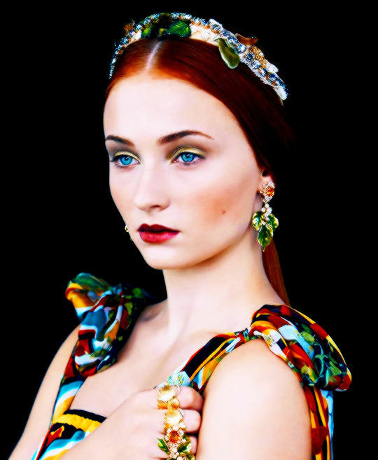 Game Of Thrones Daily Sophieturner Sophie Turner For Vogue Magazine