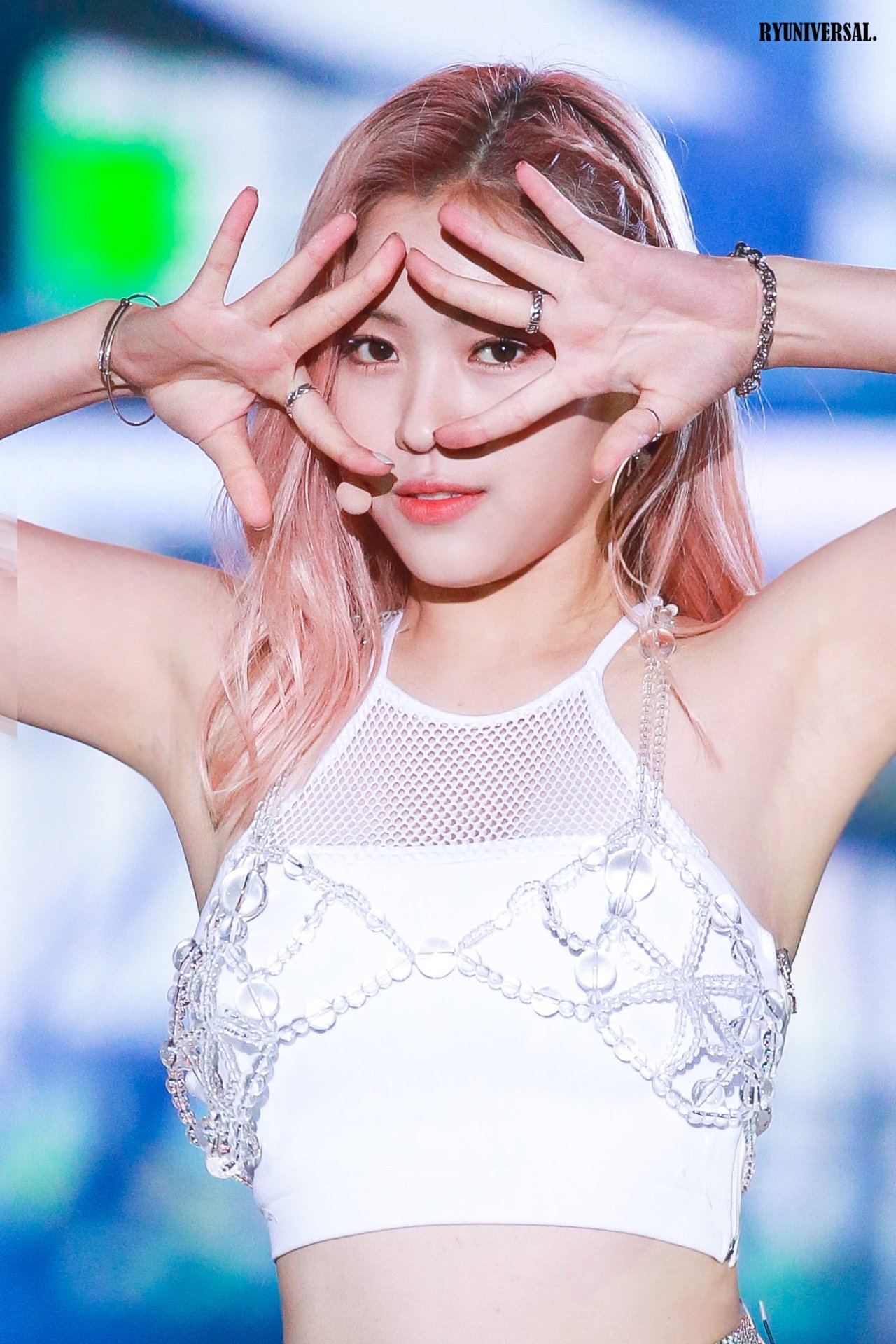 April 17th Itzy Ryujins Birthday 19 Itzy Ryujin Itzy Ryujin 있지 류진 있지 류진 Abs Midriff
