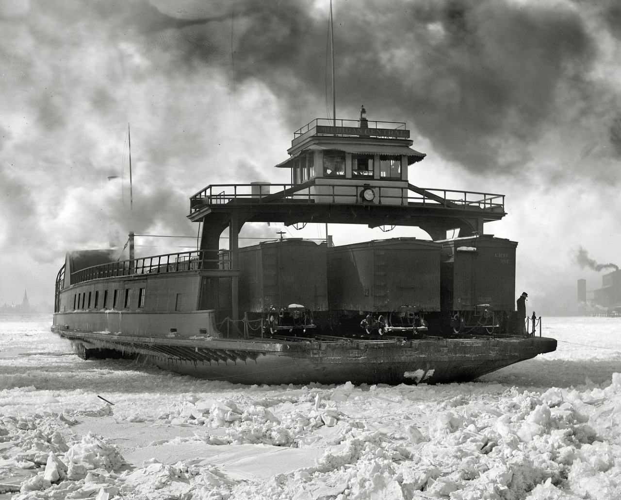 sloth unleashed — (via Boxcar Ferry: 1900 | Shorpy Historical Photo... sloth unleashed — (via Boxcar Ferry: 1900 | Shorpy Historical Photo...