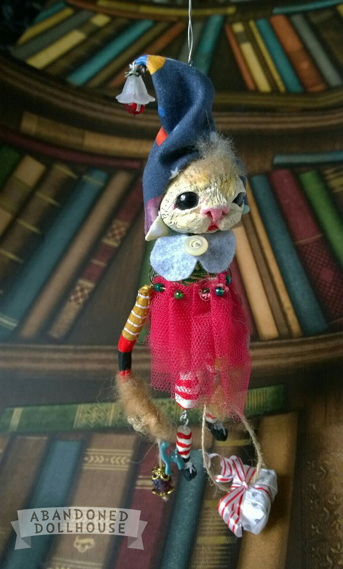 Abandoned Dollhouse — Ornament Ooak Doll 15 20 Cm Mixed Media White