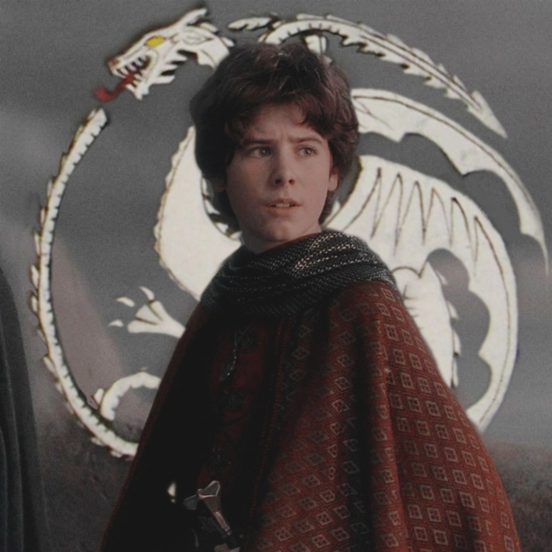 Lucerys Velaryon with Arrax sigil – @archangel-lucerys on Tumblr Lucerys Velaryon with Arrax sigil – @archangel-lucerys on Tumblr