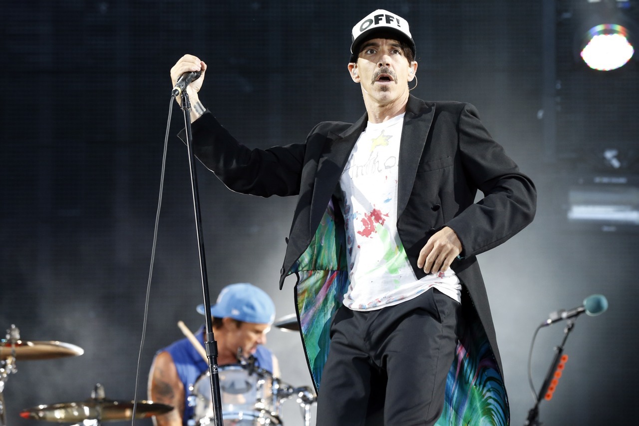 The Casual Guide — Anthony Kiedis Style