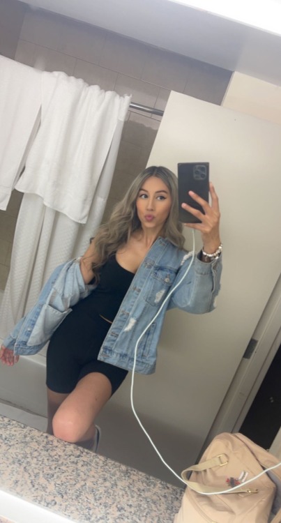 Girlsexyselfpics On Tumblr