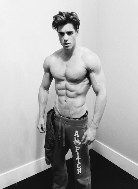 Jawdroppingmen If You Love Sexy Shirtless Men You House Of Man