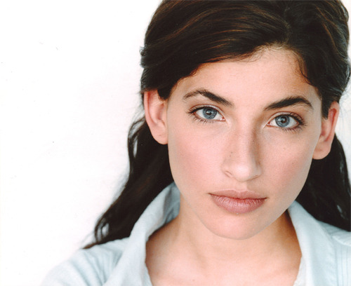 A Bunch Of Faceclaims Tania Raymonde Gender Female Dob 22 March 1988