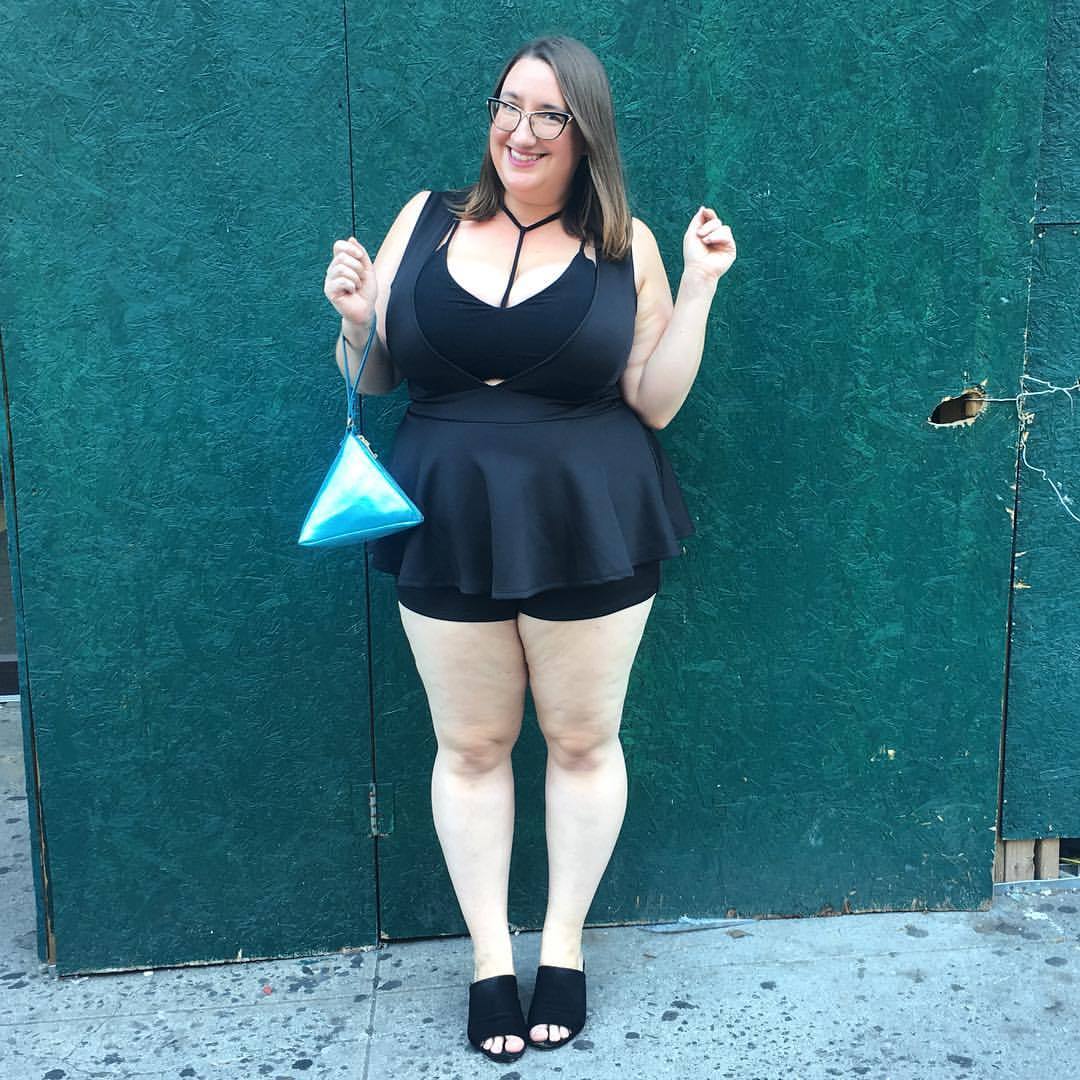 Curvily