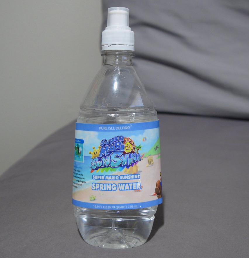 Small Mario Findings - Promotional 2002 Super Mario Sunshine water... Small Mario Findings - Promotional 2002 Super Mario Sunshine water...