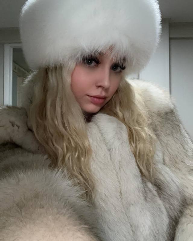 Image Tagged With Fur Fur Coat Fur Fetish Thickfurlover On Tumblr