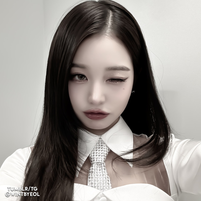 wintbyeol on Tumblr: ⠀⠀☆ wonyoung icon !! like or reblog if you save! ( do not repost in ...