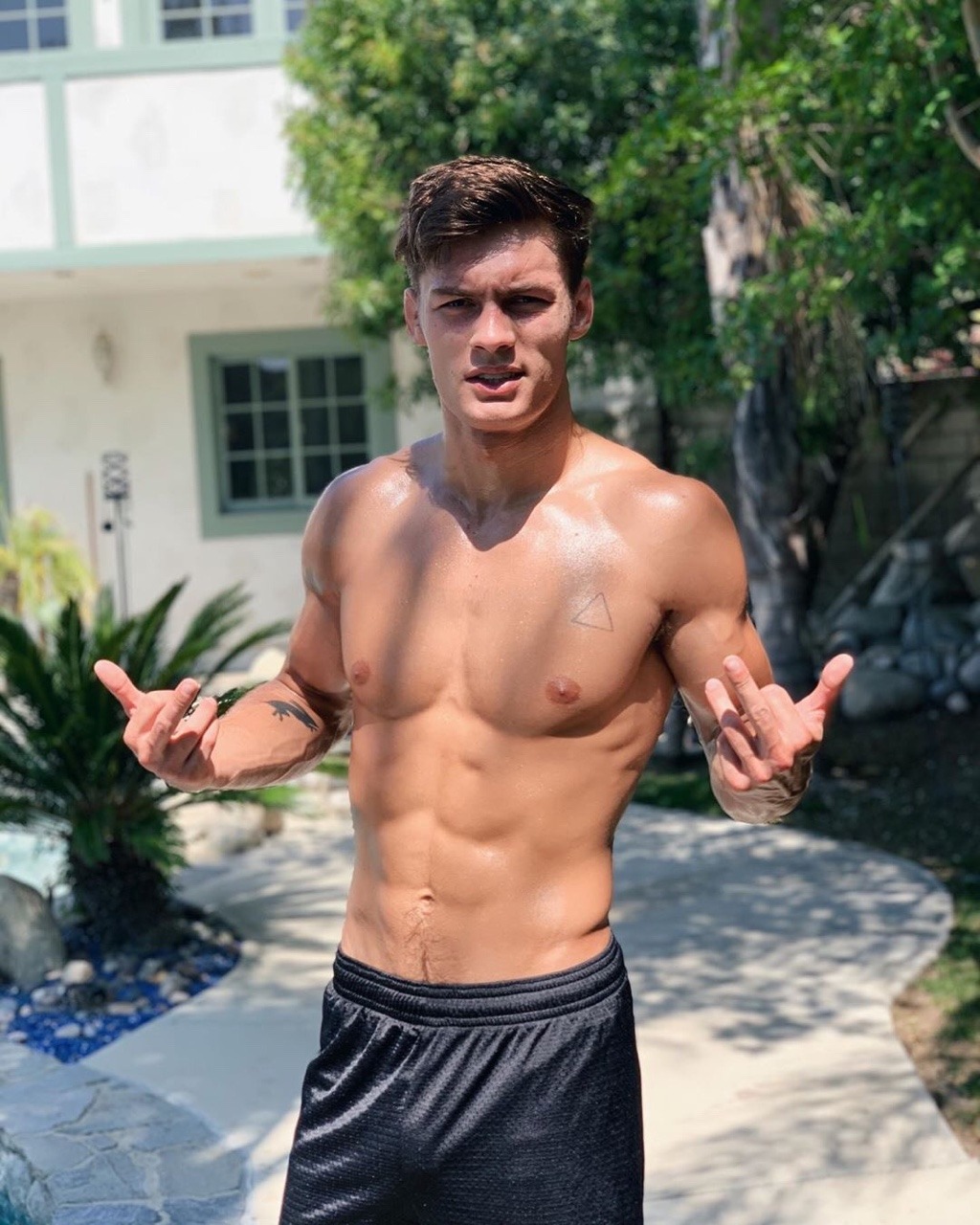Justin Tom And Other Hotties 💦 — Dylan Geick