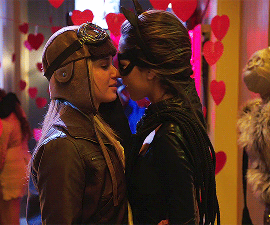Justprincesssarcasm Lady Kiss Asidecan You See How Cute Amy Is Tumblr Pics