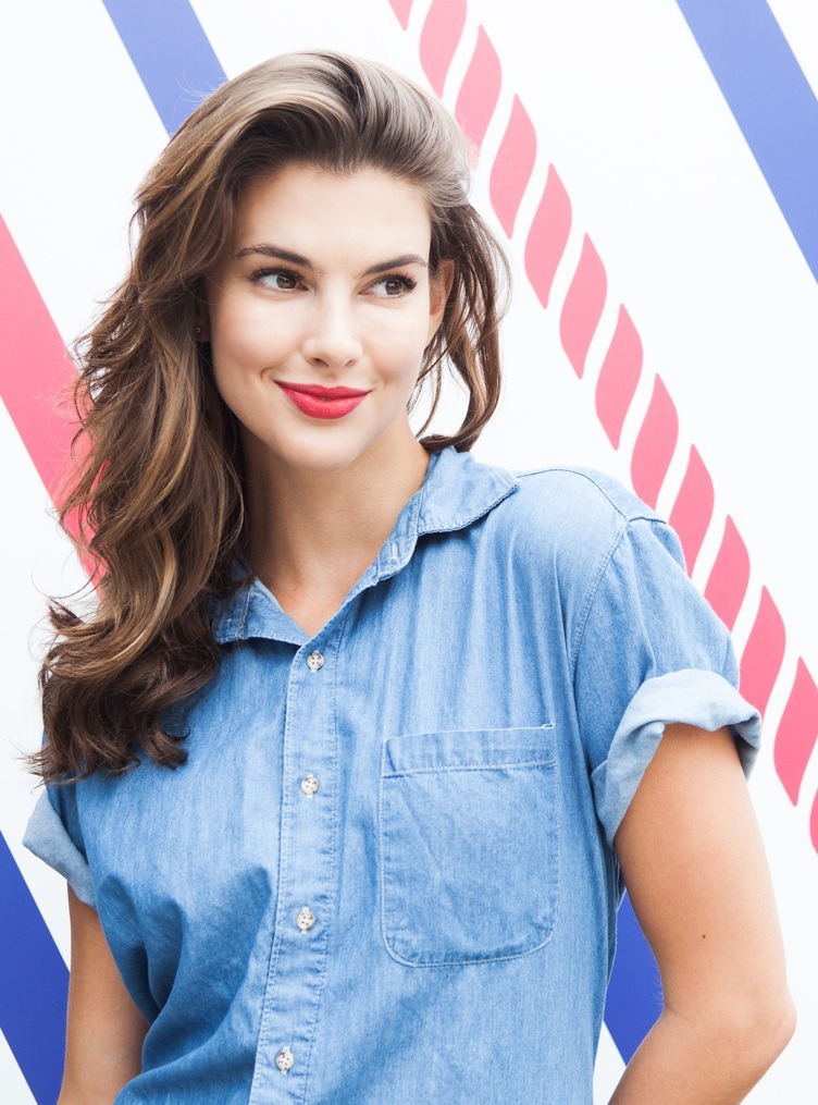 Who Is That Hot Ad Girl