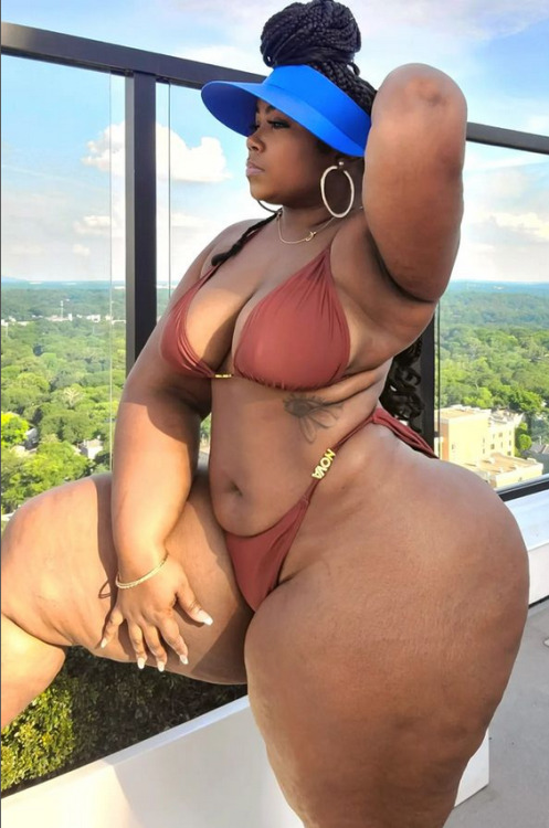 Chrisy Chris • 901 Atl Mia Ig Curvycurlychrisy Tumbex
