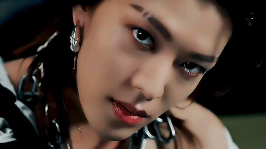 Yuta In Yellow A T For Dejundali From Pinkhyojin Heres A Little Something To Brighten