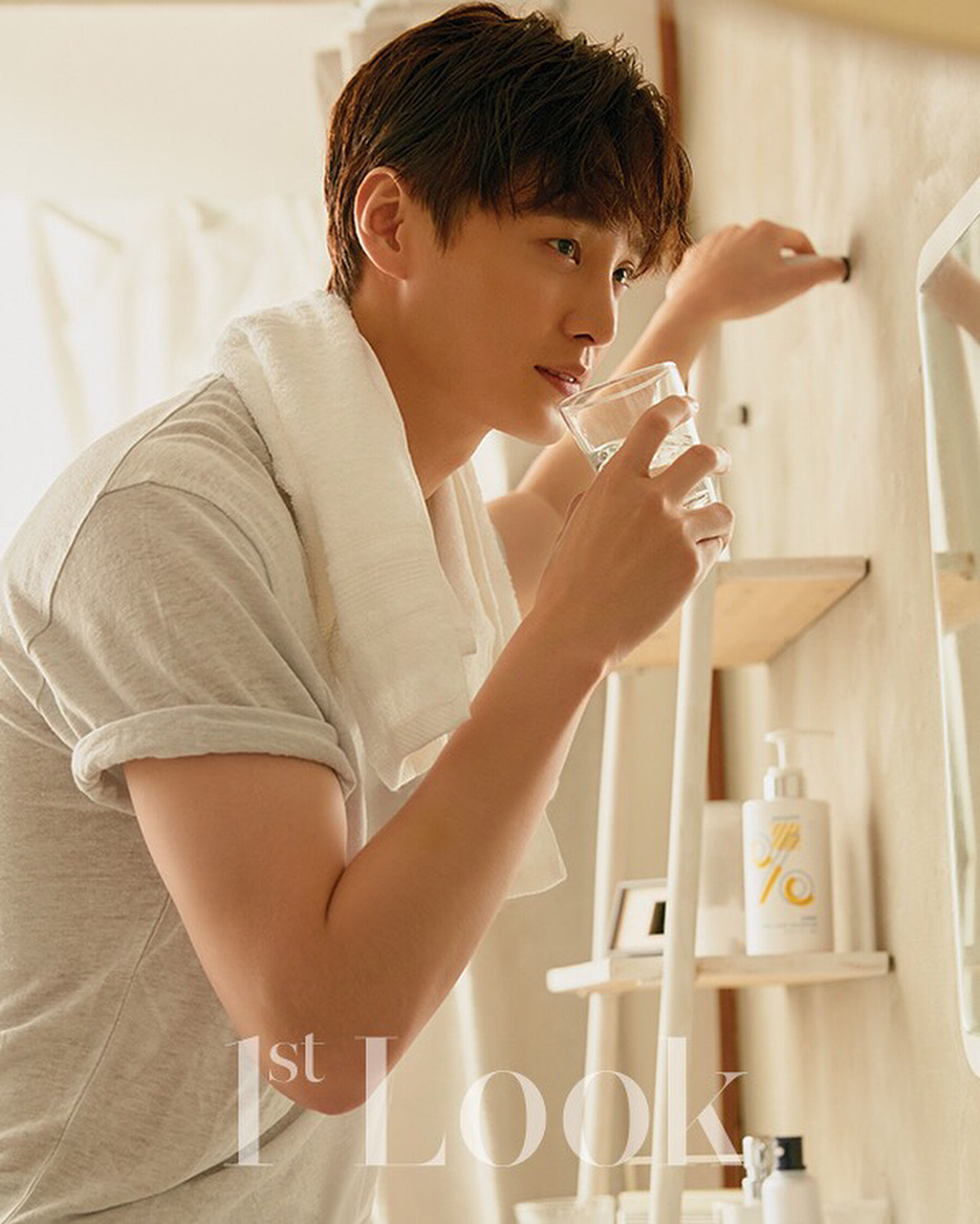 Lee Tae Hwan - 1st Look Magazine vol. 156 - Korean photoshoots Lee Tae Hwan - 1st Look Magazine vol. 156 - Korean photoshoots