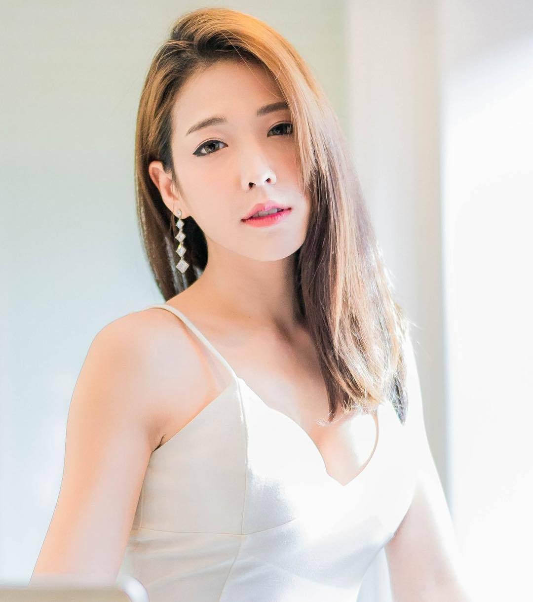 Beautiful And Sexy Girl — Like And Follow Beautiful And Sexy Girl Fb