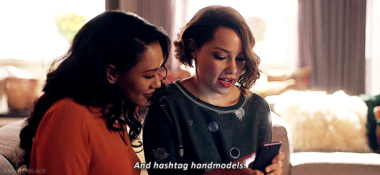 Team Chimaera Favorite Nora West Allen Moments ♡ ↳ Handmodels