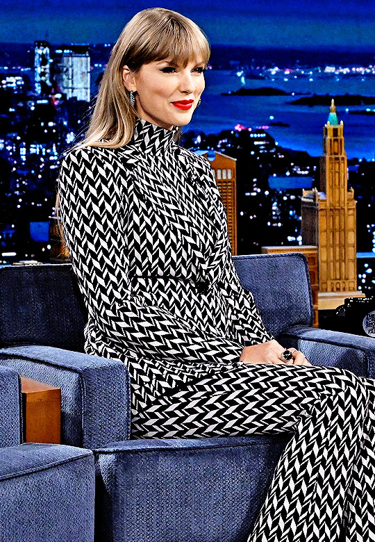 TAYLOR SWIFT The Tonight Show Starring Jimmy Fallon (October 24, 2022) – @tay-swifts on Tumblr
