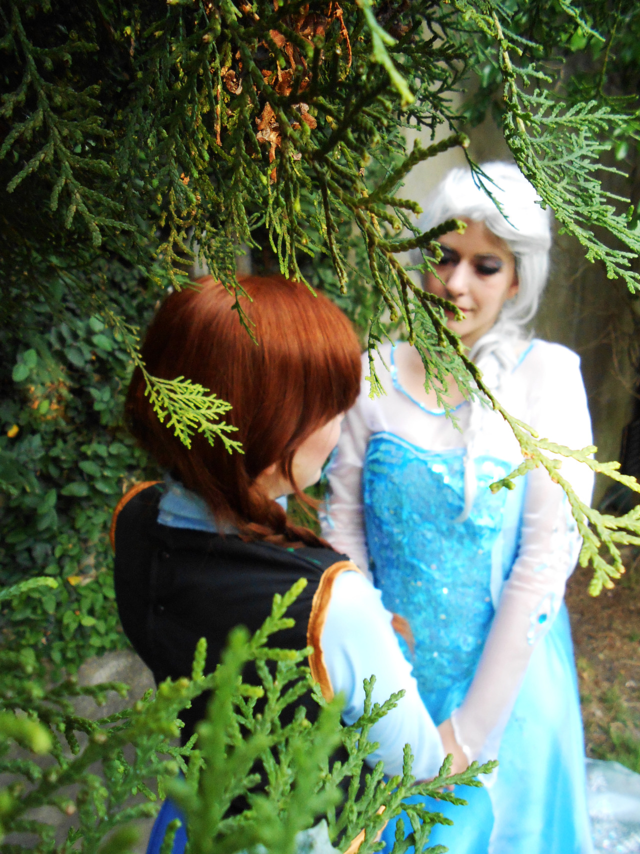 Elsanna Photoshoot Location My Backyard Anna
