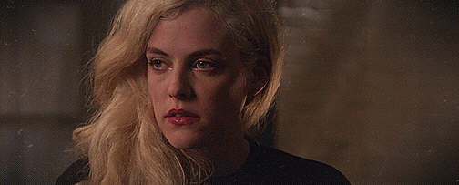 Morfydds Clerk Riley Keough As Elisa Green Kaitlyn Dever As