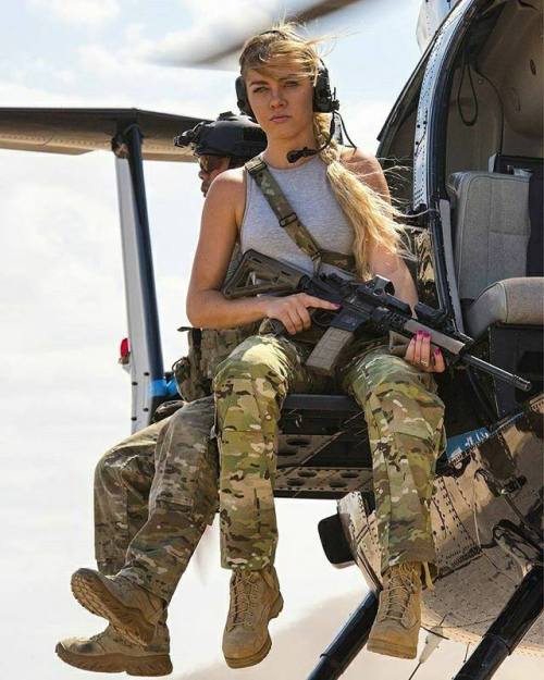 Sexy Guns And Buns Photo
