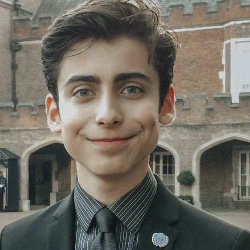 Aidan Gallagher Icons Fav Se Pegar Like If Icons E Headers