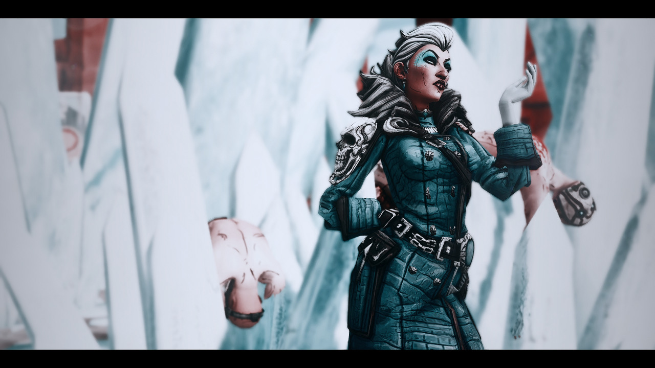 Aniraklova Lady Aurelia Hammerlock Cold As