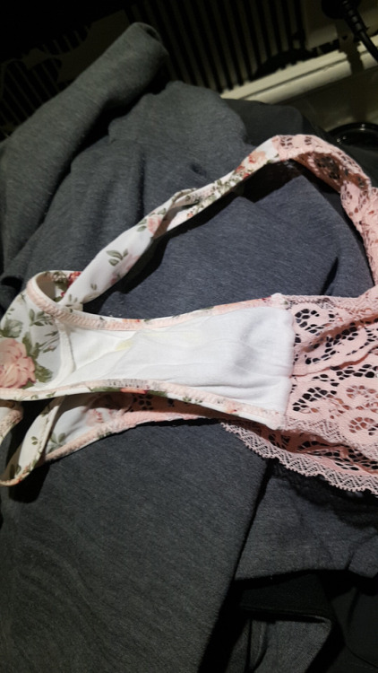 어제 암캐여친 팬티 초대남으로 오셔서 여친한테 박 Tumbex