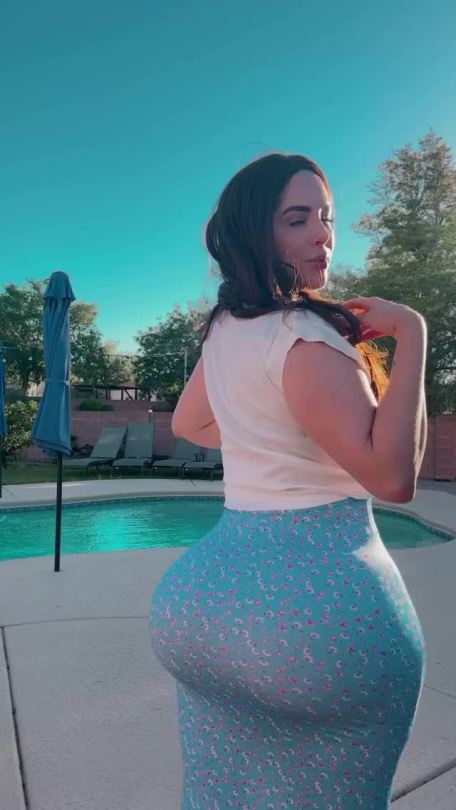 Video Tagged With Thick And Juicy Thick Sexy Ebony Phat0nez On Tumblr